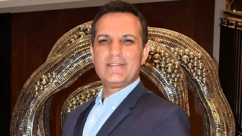 Botoksun dozunu kaçıran Rafet El Roman'ın yeni görüntüsü Kuşum Aydın'a ...
